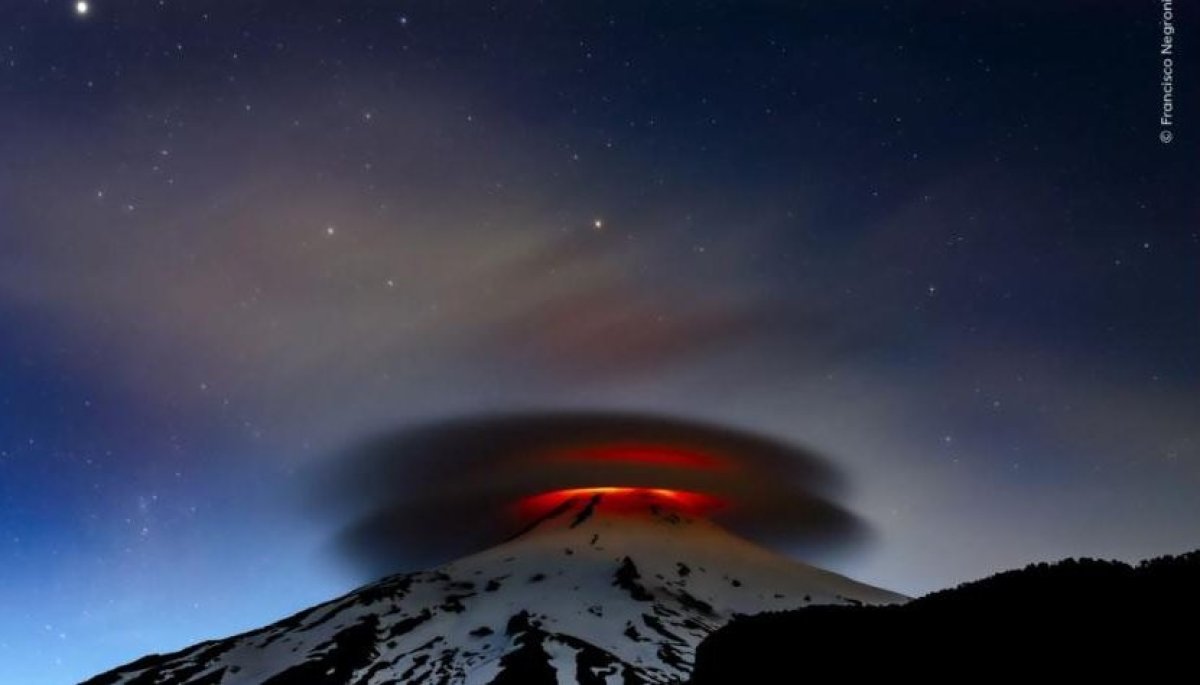 Francisco Negroni: la impresionante foto del volcán Villarrica que lo ...